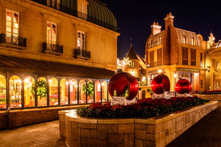 Complete Guide to the EPCOT Festival of the Holidays - EPCOT Holidays ...