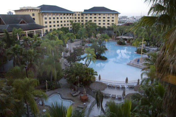 Guide to the Universal Loews Royal Pacific Resort - Universal Loews ...