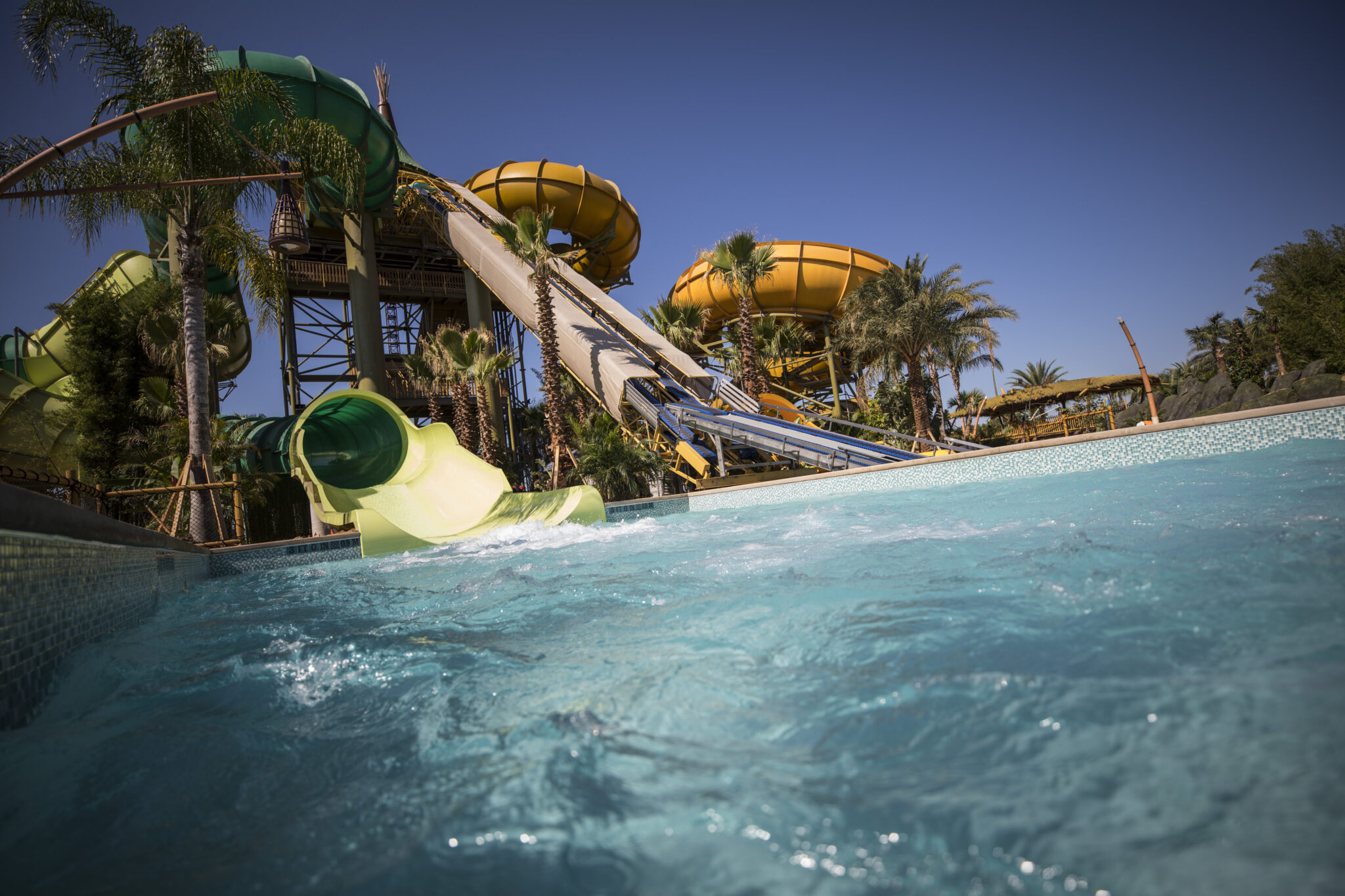 A Guide to Volcano Bay: The 15 Best Volcano Bay Rides