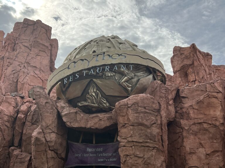 Complete Guide to the Best Food at Islands of Adventure - Best ...